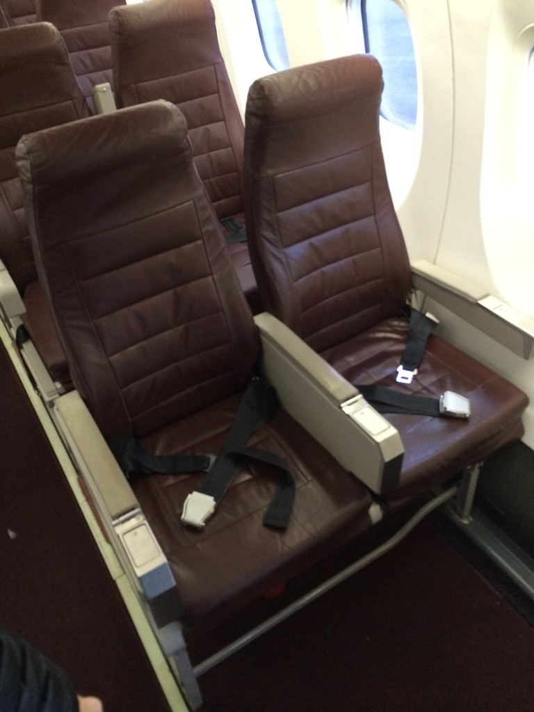 Horizon Air (Alaska Airlines) Bombardier Q400 (DH4) Seat and Trip ...