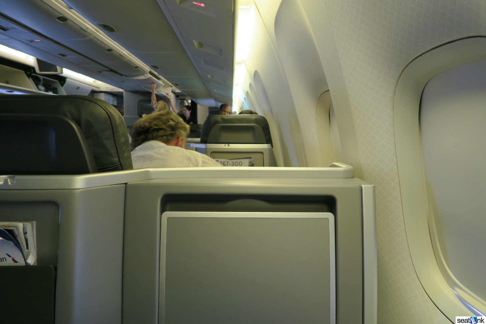 American Airlines 767-300 Business Class Review - The Seatlink Blog