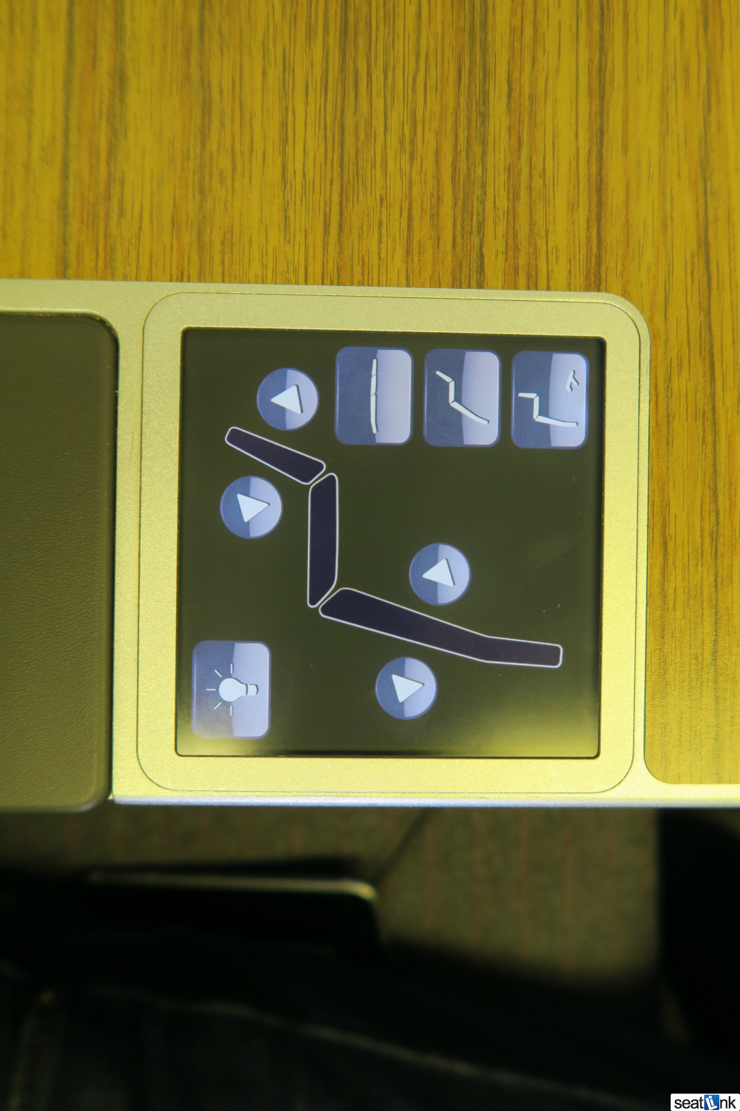 American Airlines 767-300 Business Class Review - The Seatlink Blog