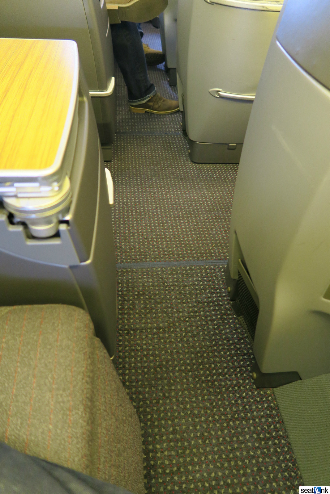 American Airlines 767-300 Business Class Review - The Seatlink Blog