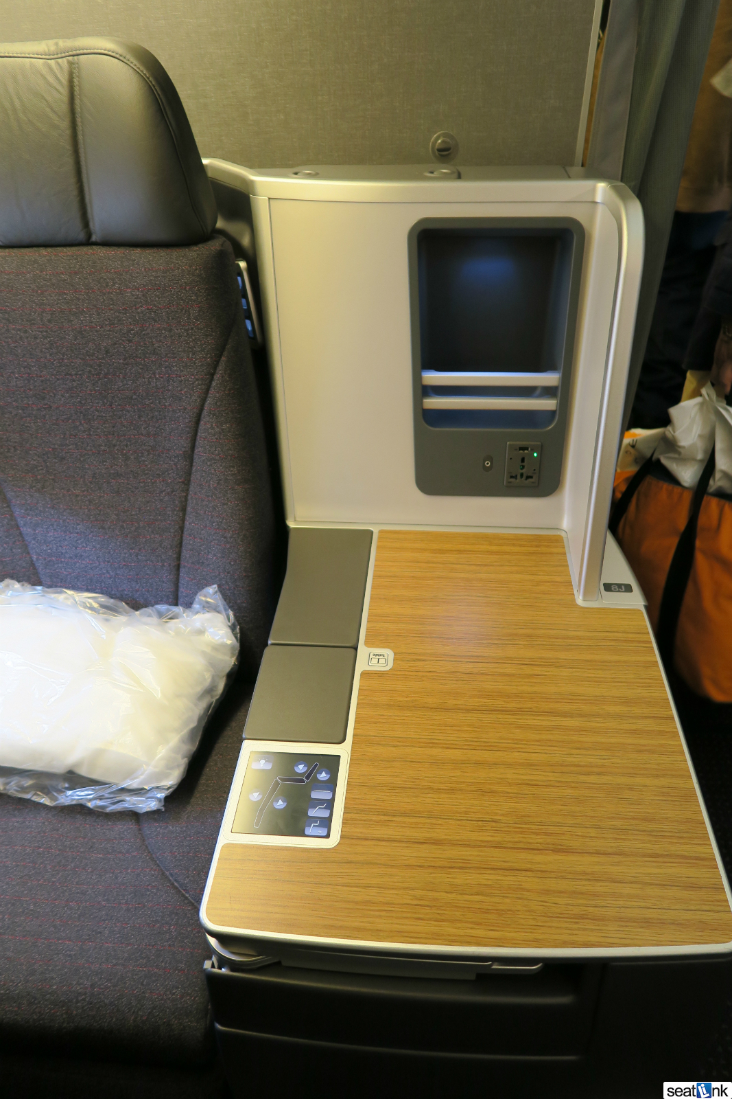 American Airlines 767-300 Business Class Review - The Seatlink Blog