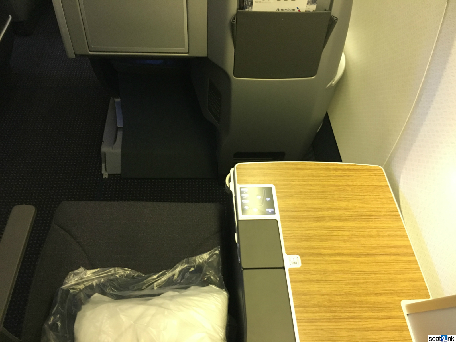 American Airlines 767-300 Business Class Review - The Seatlink Blog