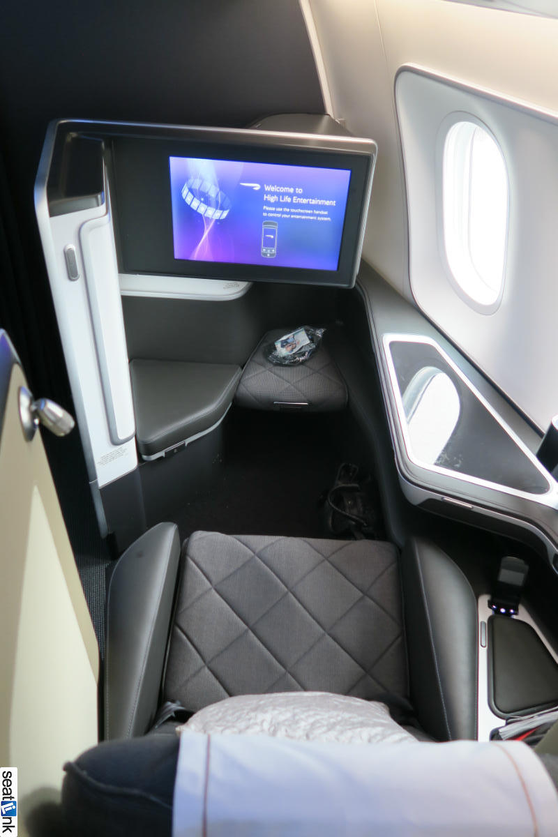 British Airways 787-9 New First Class Review - This is What First Class ...